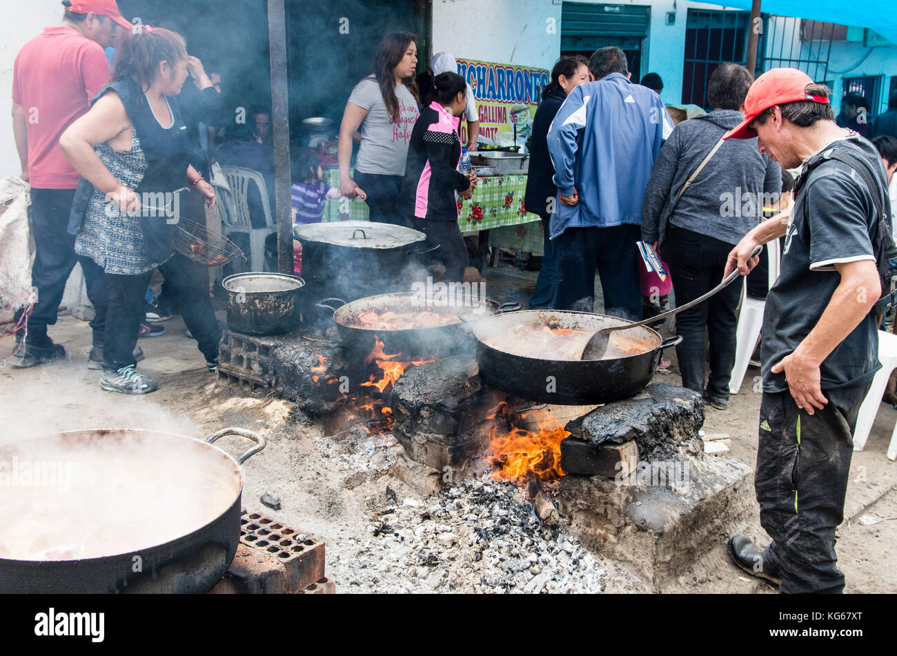 Street food Lima, Peru Stock Photo - Alamy