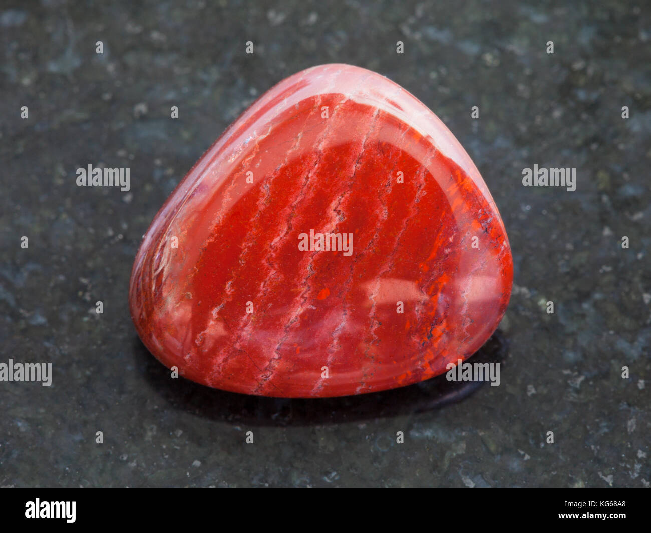 Red polished granite hi-res stock photography and images - Alamy