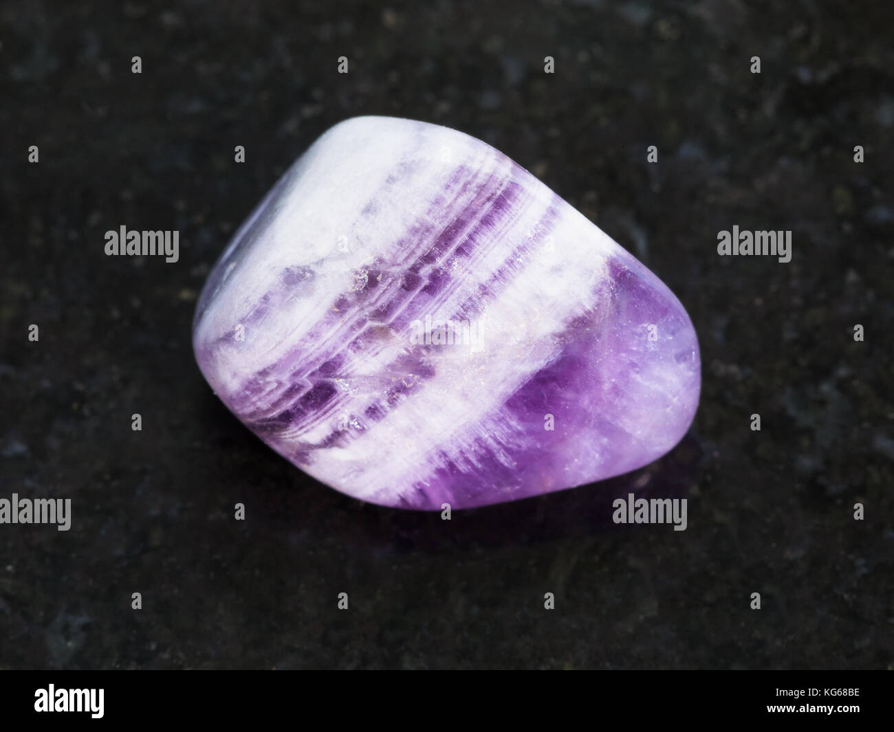 Amethyst tumbled stone hi-res stock photography and images - Alamy