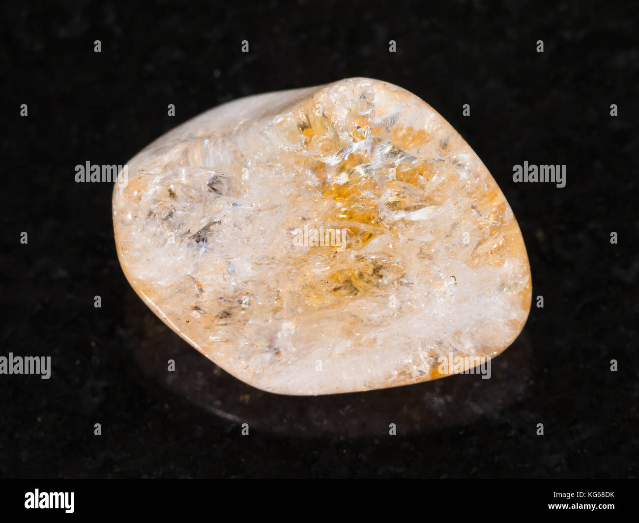 Citrine gem hi-res stock photography and images - Alamy