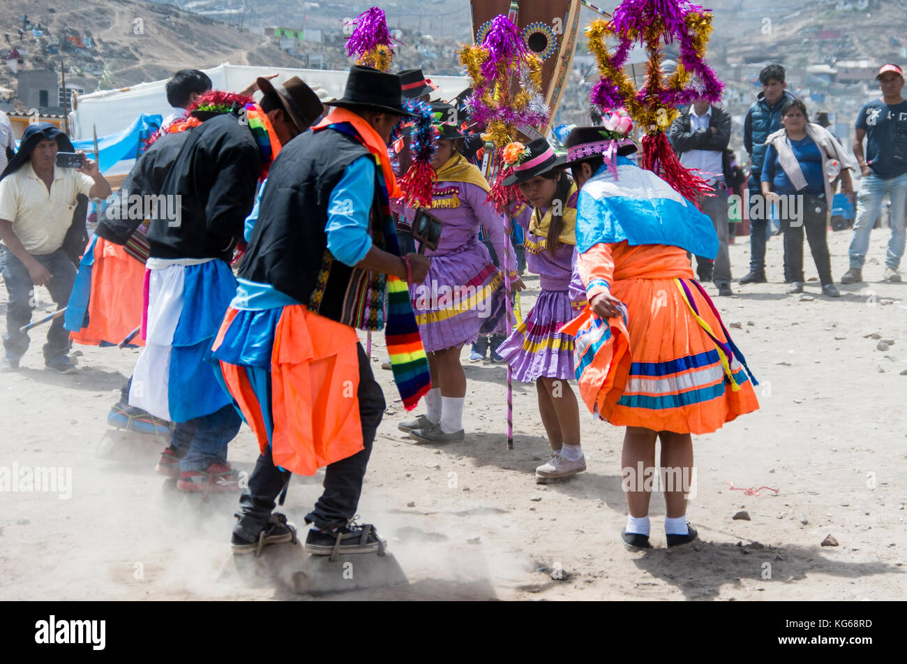 Andean people hi-res stock photography and images - Alamy