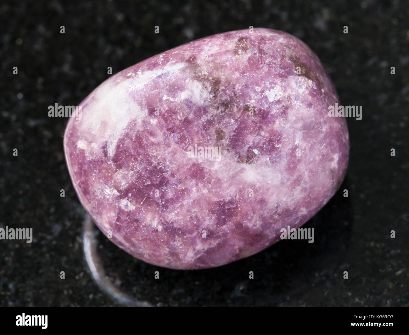 Lepidolite hi-res stock photography and images - Alamy