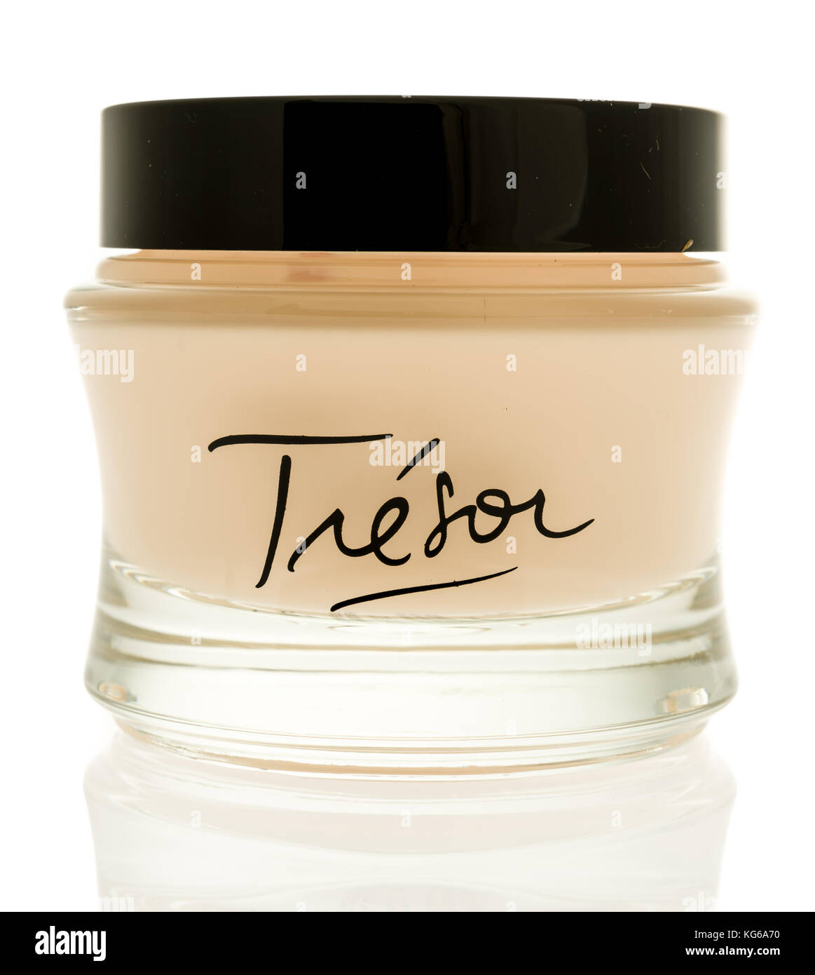 Winneconne, WI - 28 October 2017: A tub of Lancome Tresor body lotion ...