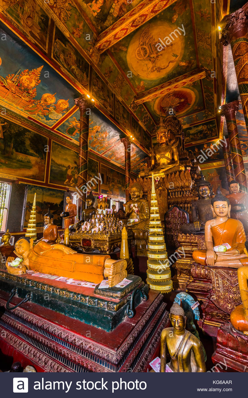 Buddhist Altar In Wat Cambodia Stock Photos & Buddhist Altar In Wat ...