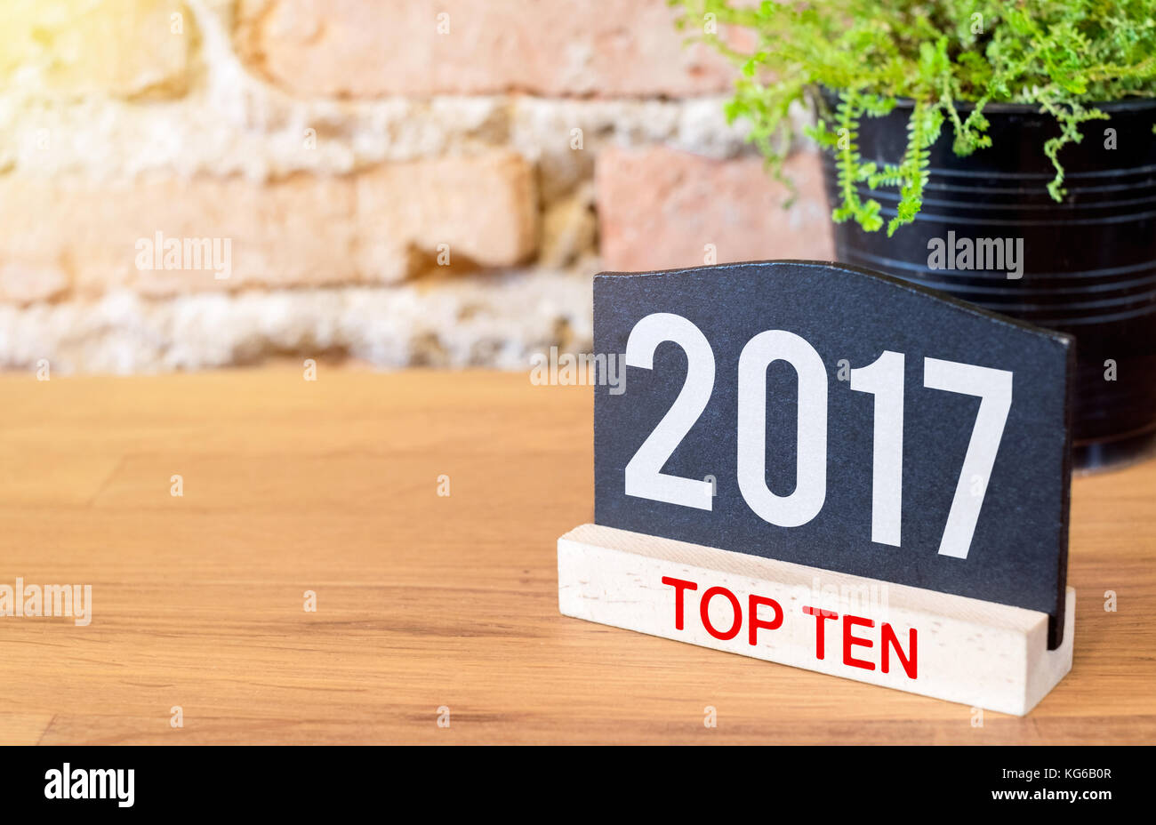 Topten hi-res stock photography and images - Alamy