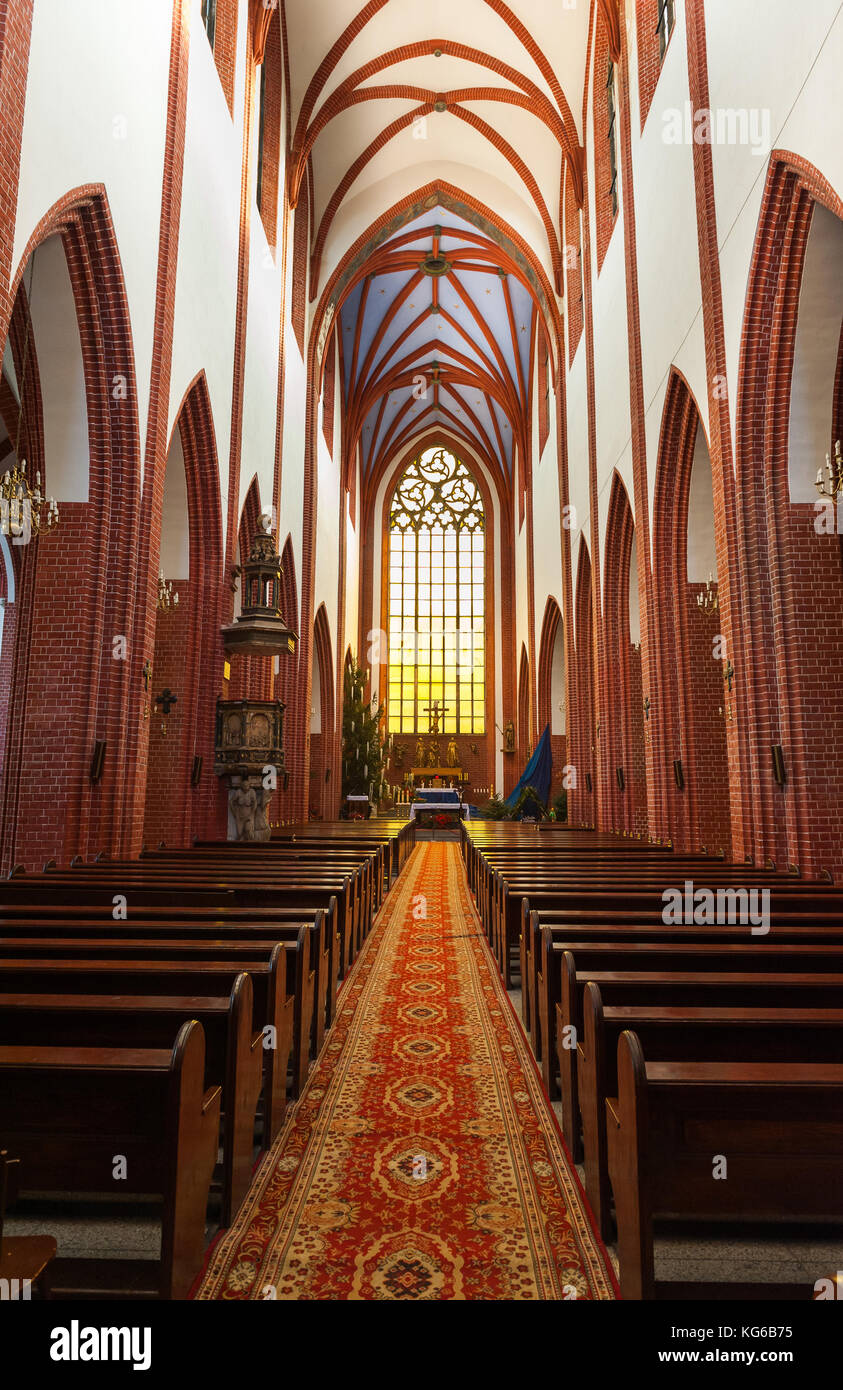 St. Mary Magdalene Church interior Stock Photo - Alamy