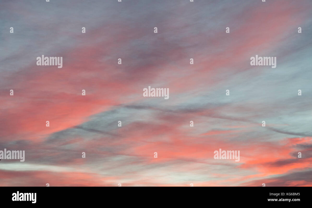 Licht in wolke hi-res stock photography and images - Alamy