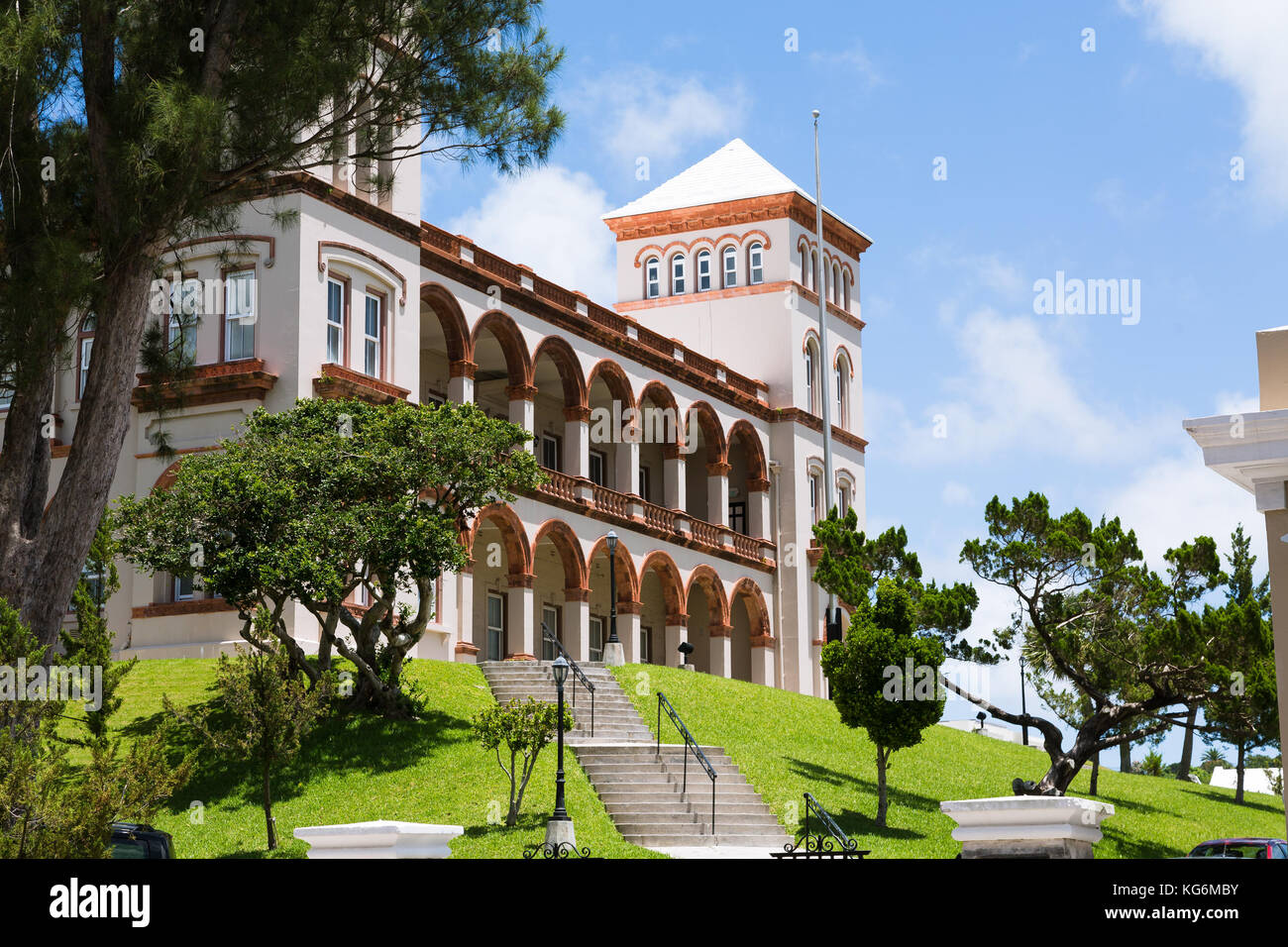 Hamilton Bermuda Sessions House and Clock Tower Stock Photo - Alamy