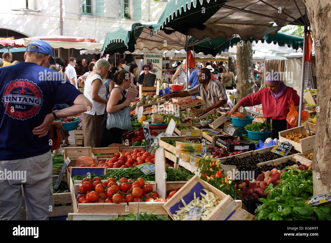 Food market, Nimes, France Stock Photo - Alamy