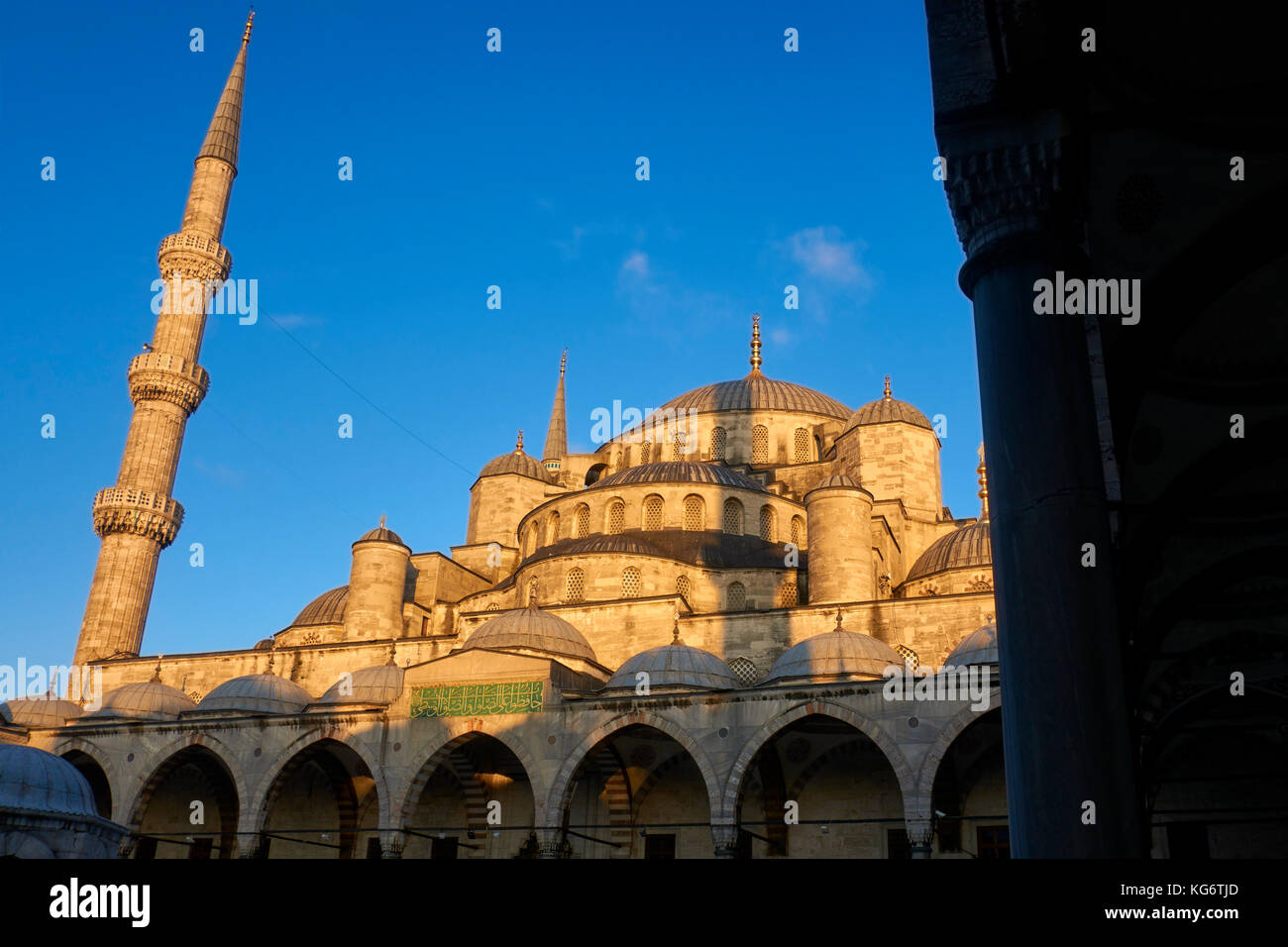 Exterior view of the Sultan Ahmed Mosque (Blue Mosque) at sunset ...