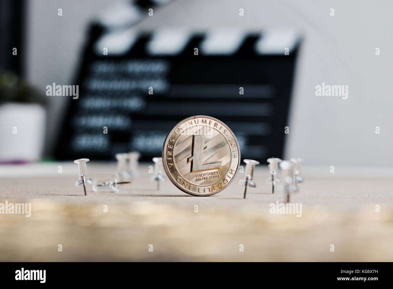 Digital currency physical metal litecoin coin. Cryptocurrency video ...