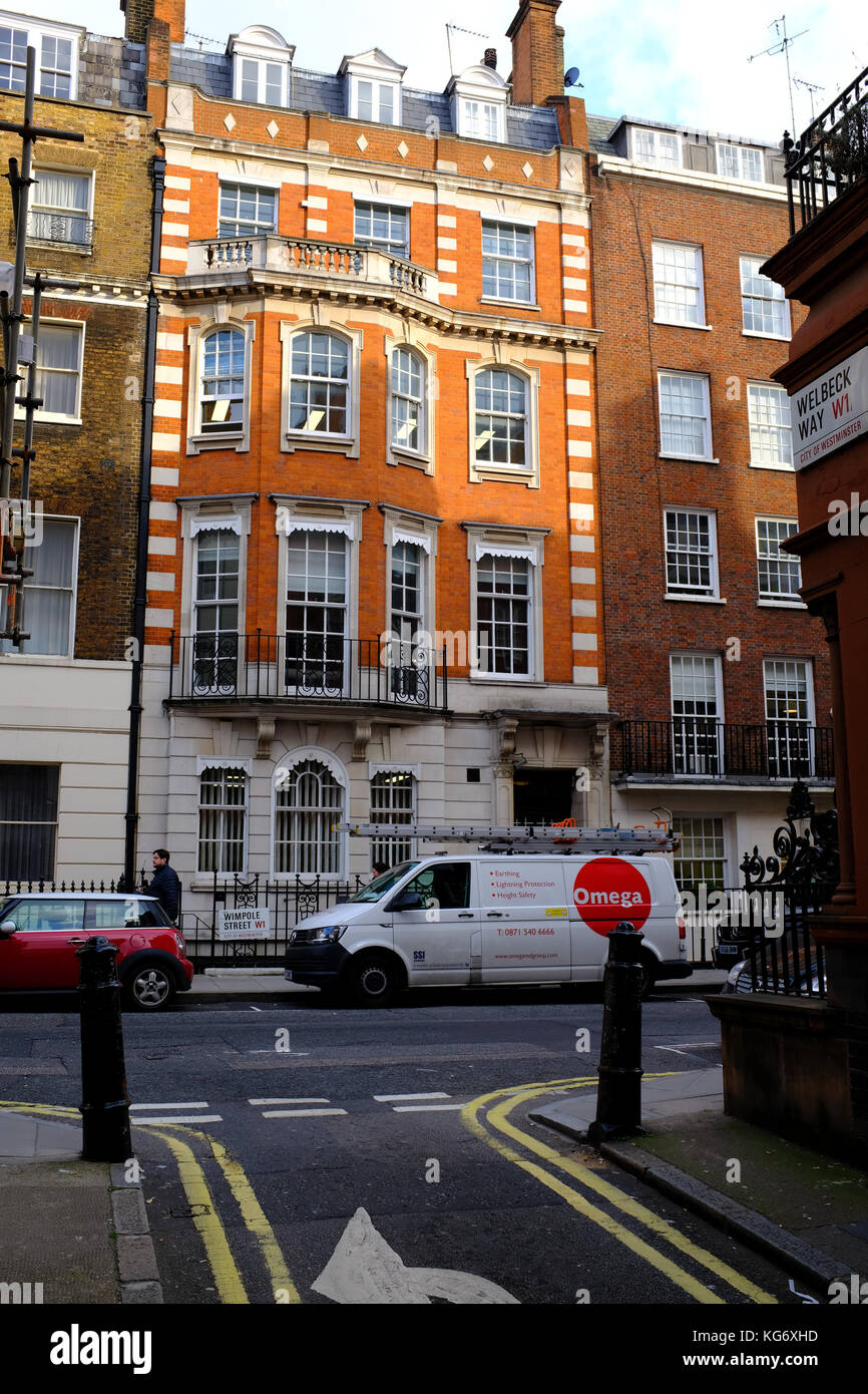 Welbeck way, Marylebone, London UK Stock Photo - Alamy