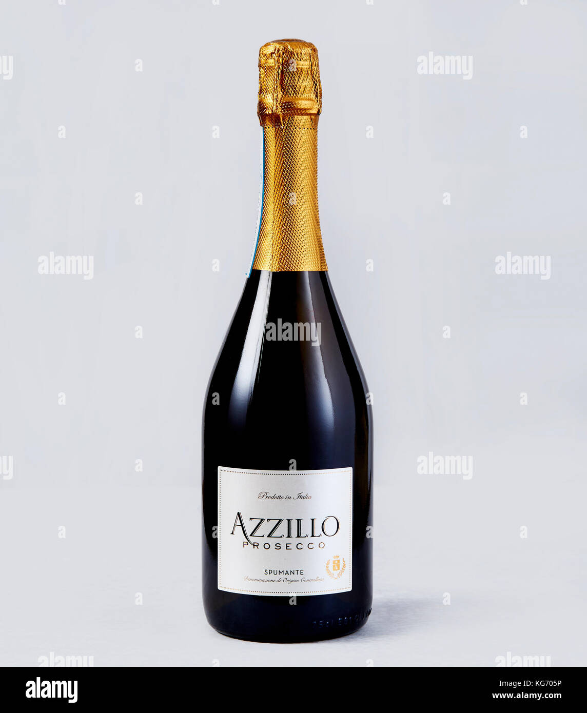 Prosecco bottle hi-res stock photography and images - Alamy