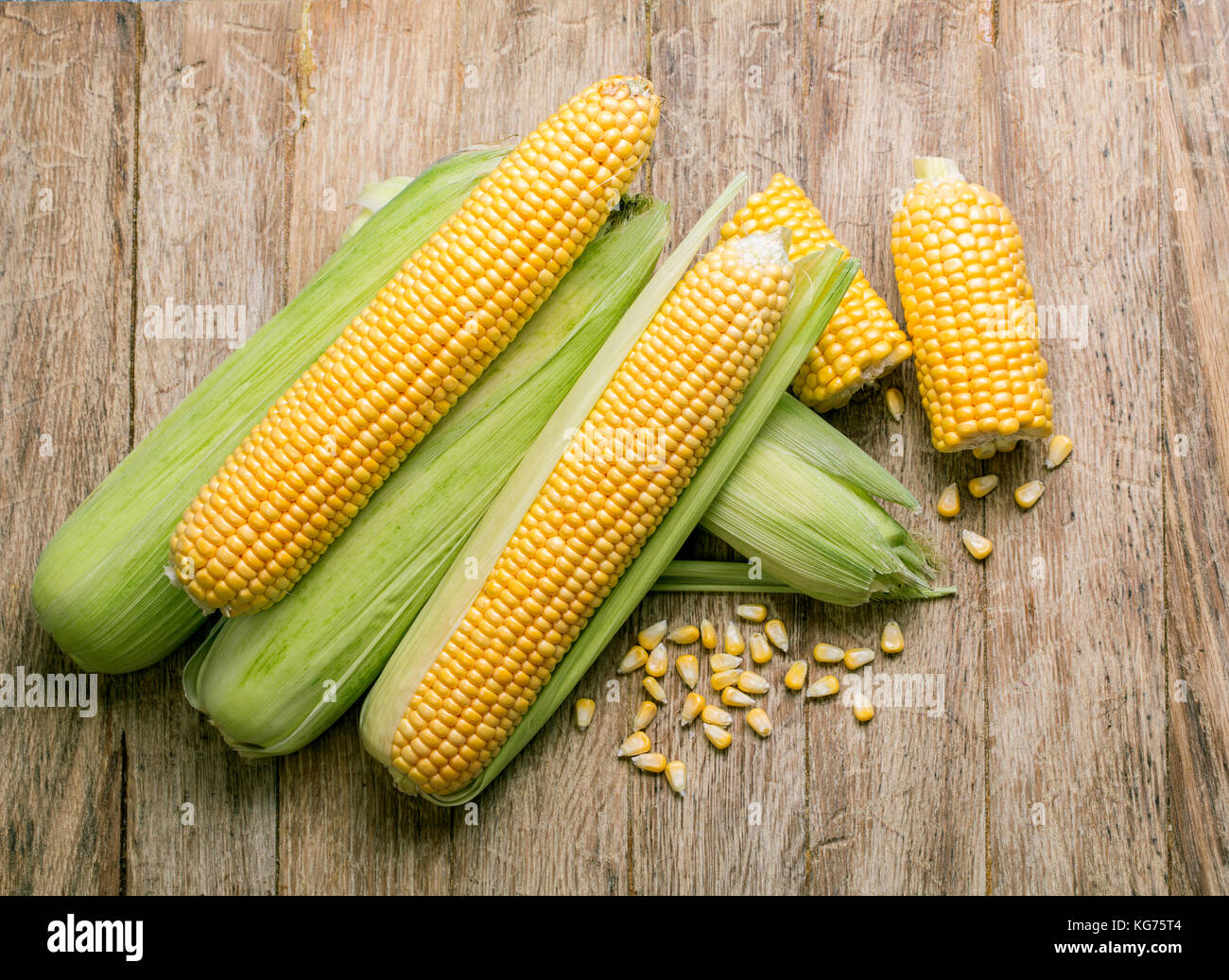 Grains of ripe corn hi-res stock photography and images - Alamy