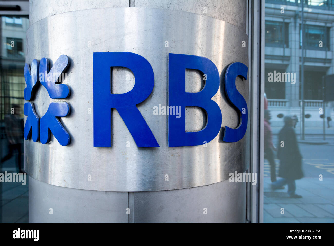 Financial conduct authority building hi-res stock photography and ...