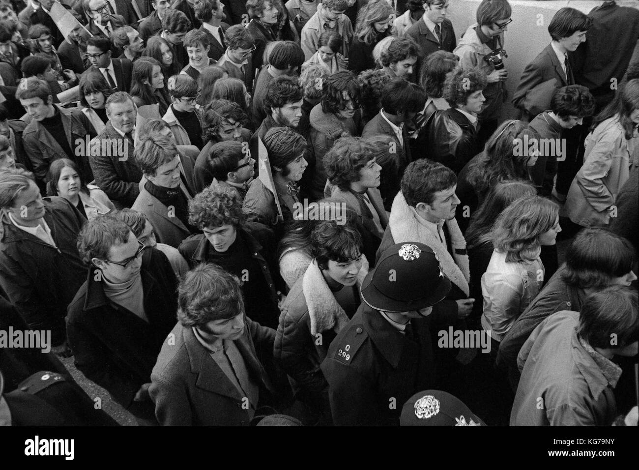 rally against vietnam war london october 1968 protest Stock Photo - Alamy