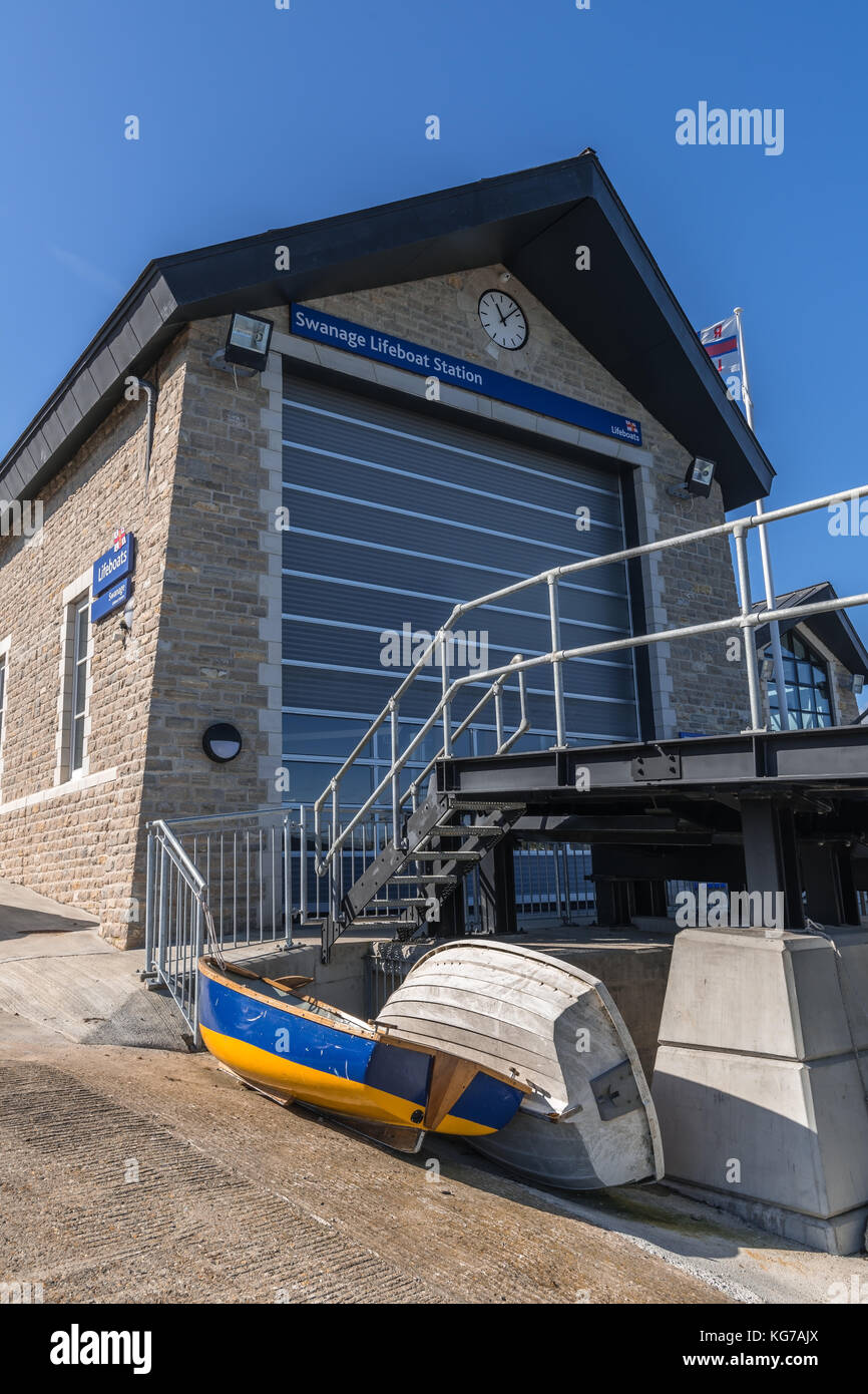Lifeboat cover hi-res stock photography and images - Alamy