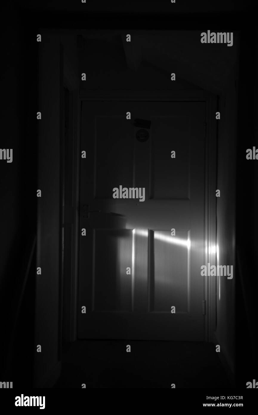 Light beam door hi-res stock photography and images - Alamy