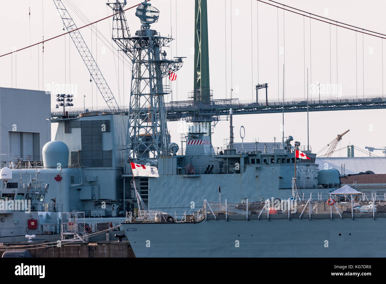 Hmcs toronto hi-res stock photography and images - Alamy
