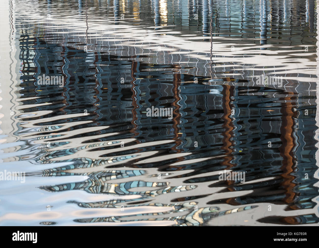 Water ripples patterns abstract hi-res stock photography and images - Alamy
