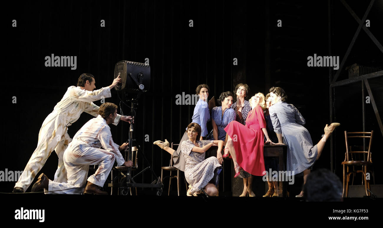'Le Chanteur de Mexico' opera at the Teatro de la Zarzuela Featuring ...