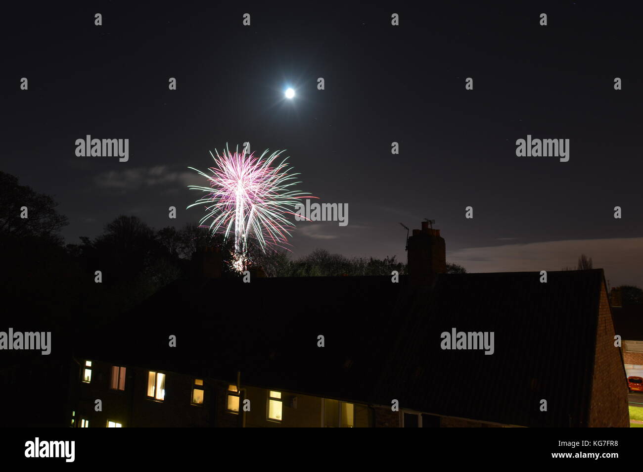 Fireworks matches hi-res stock photography and images - Alamy