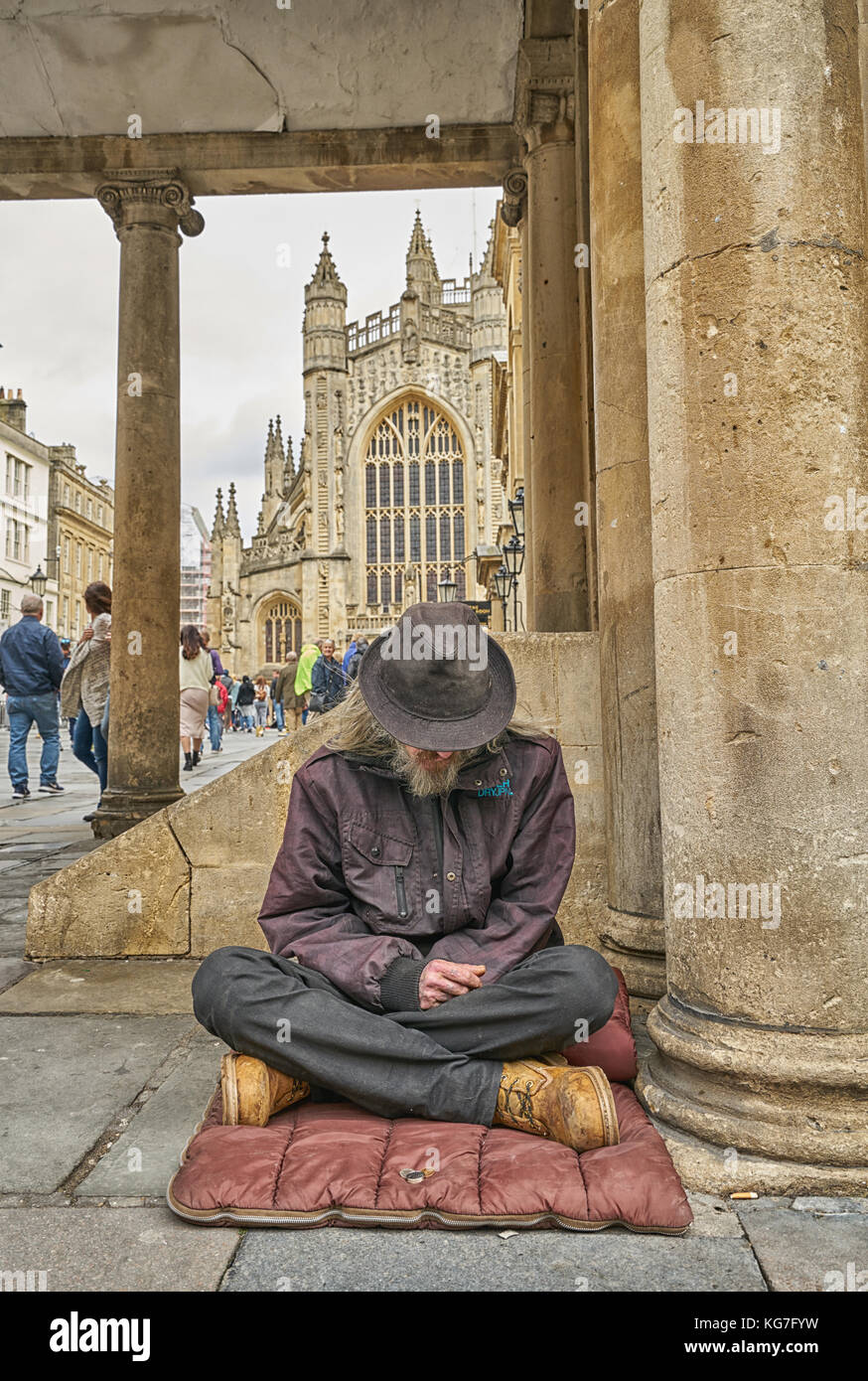 Homeless bath hi-res stock photography and images - Alamy