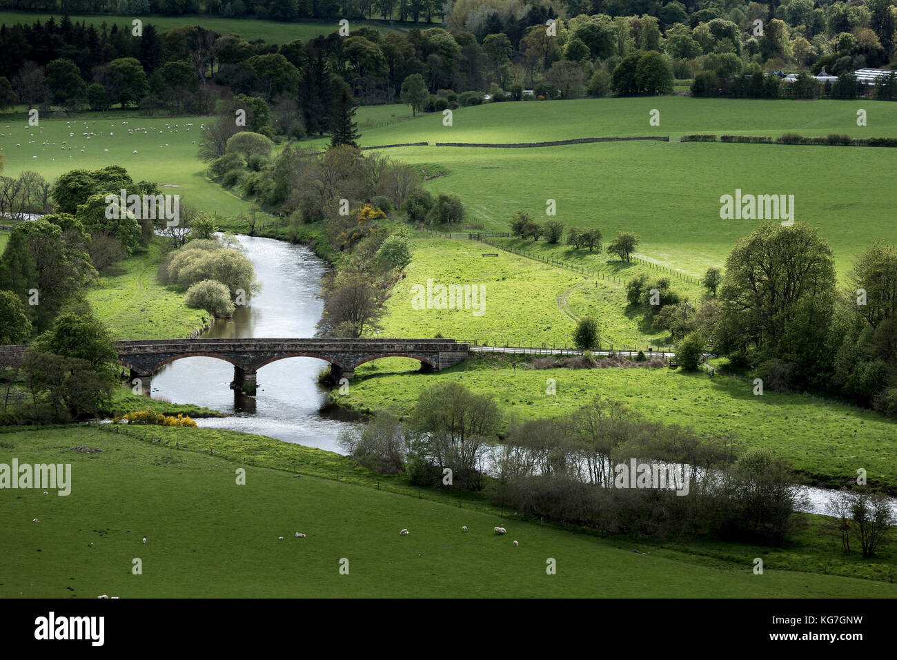 Manor Bridge crosses the River Tweed just outside the town of Peebles ...