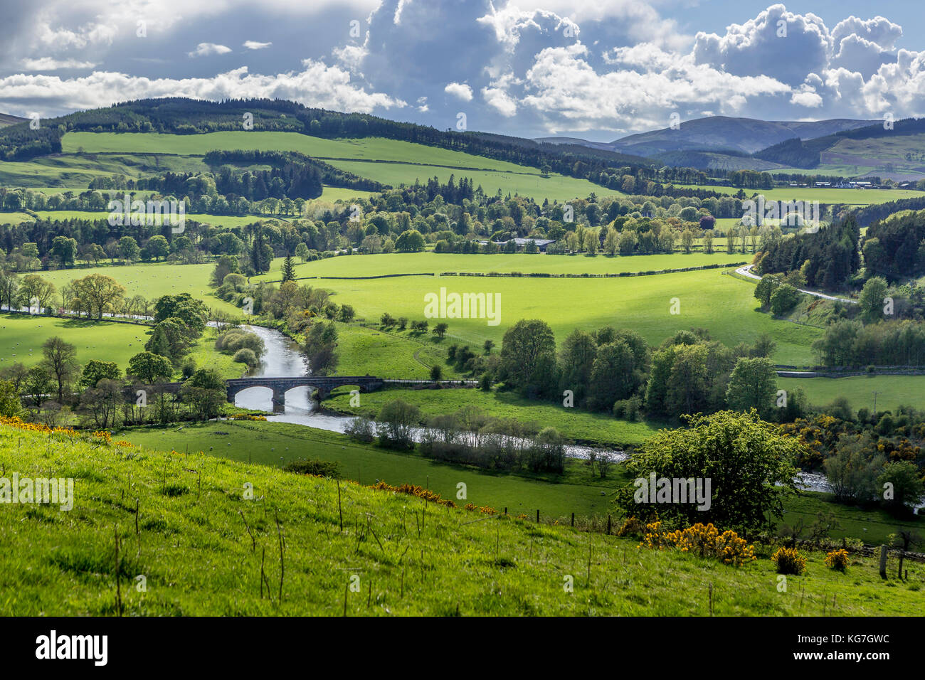Manor Bridge crosses the River Tweed just outside the town of Peebles ...