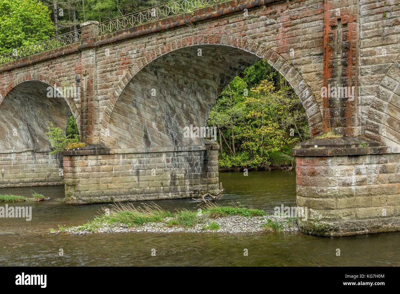 Bridge peebles river tweed hi-res stock photography and images - Alamy