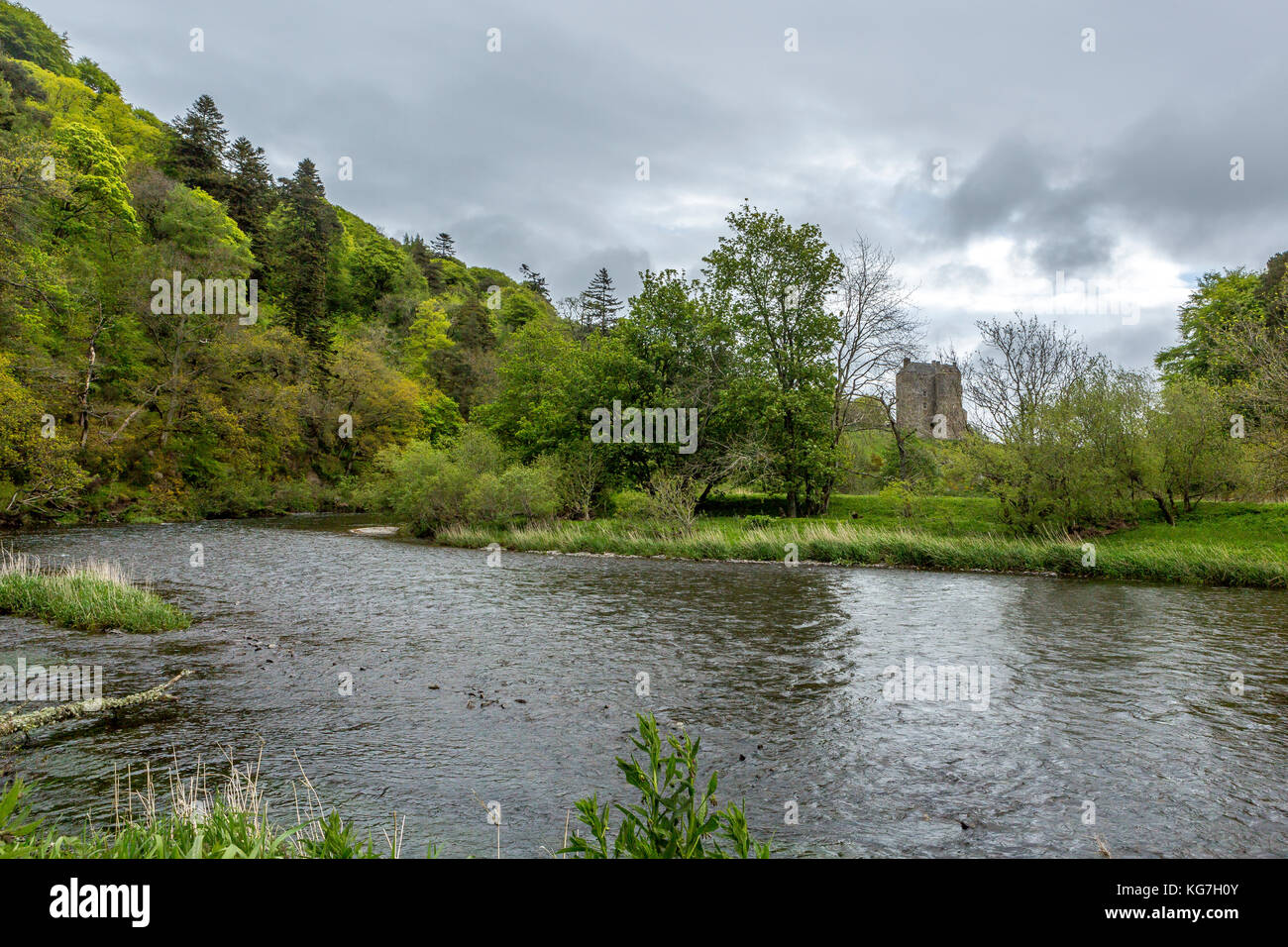 Neidpath Castle sits on the banks of the River Tweed just outside the ...