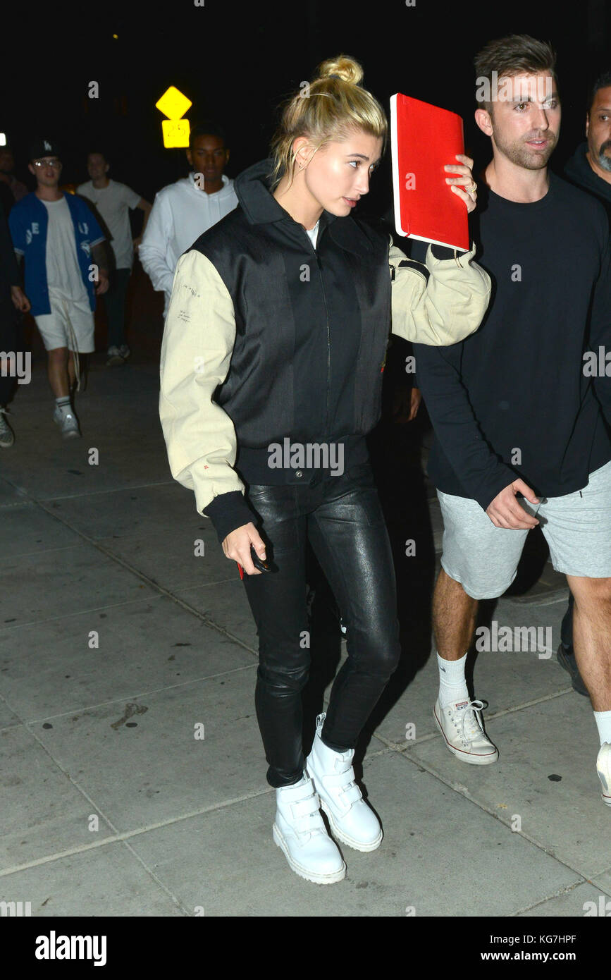 Hailey Baldwin leaves church service in Beverly Hills with her Bible in ...