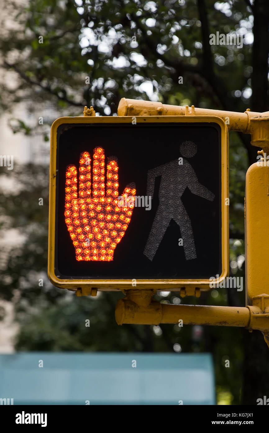 Pedestrian traffic lights hi-res stock photography and images - Alamy
