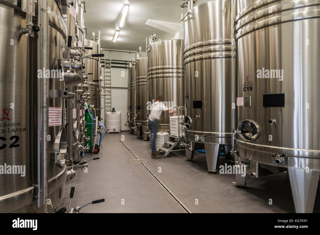 Champagne production process hi-res stock photography and images - Alamy