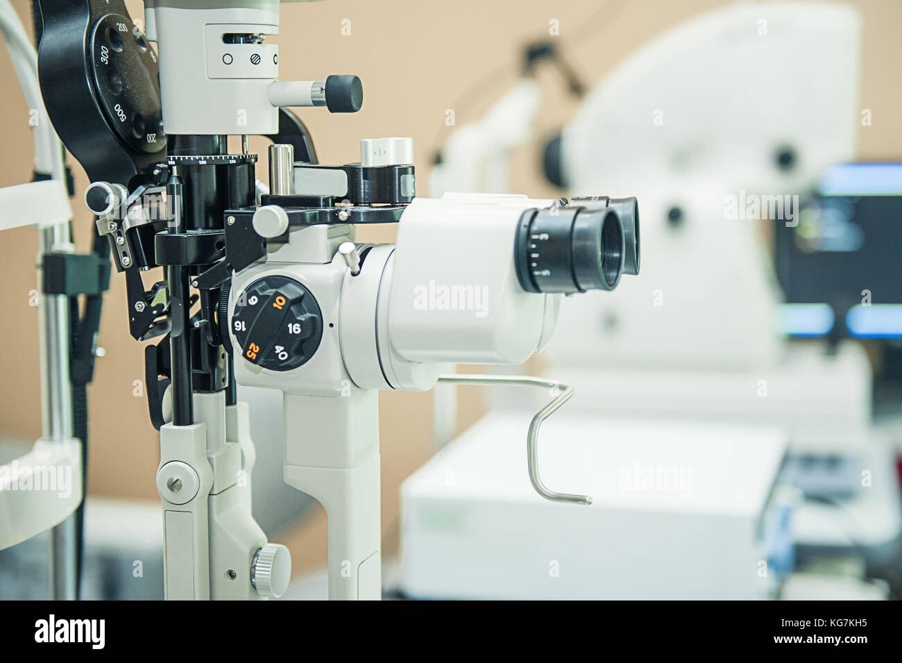 Professional optometrist diopter tool in an optician laboratory ...