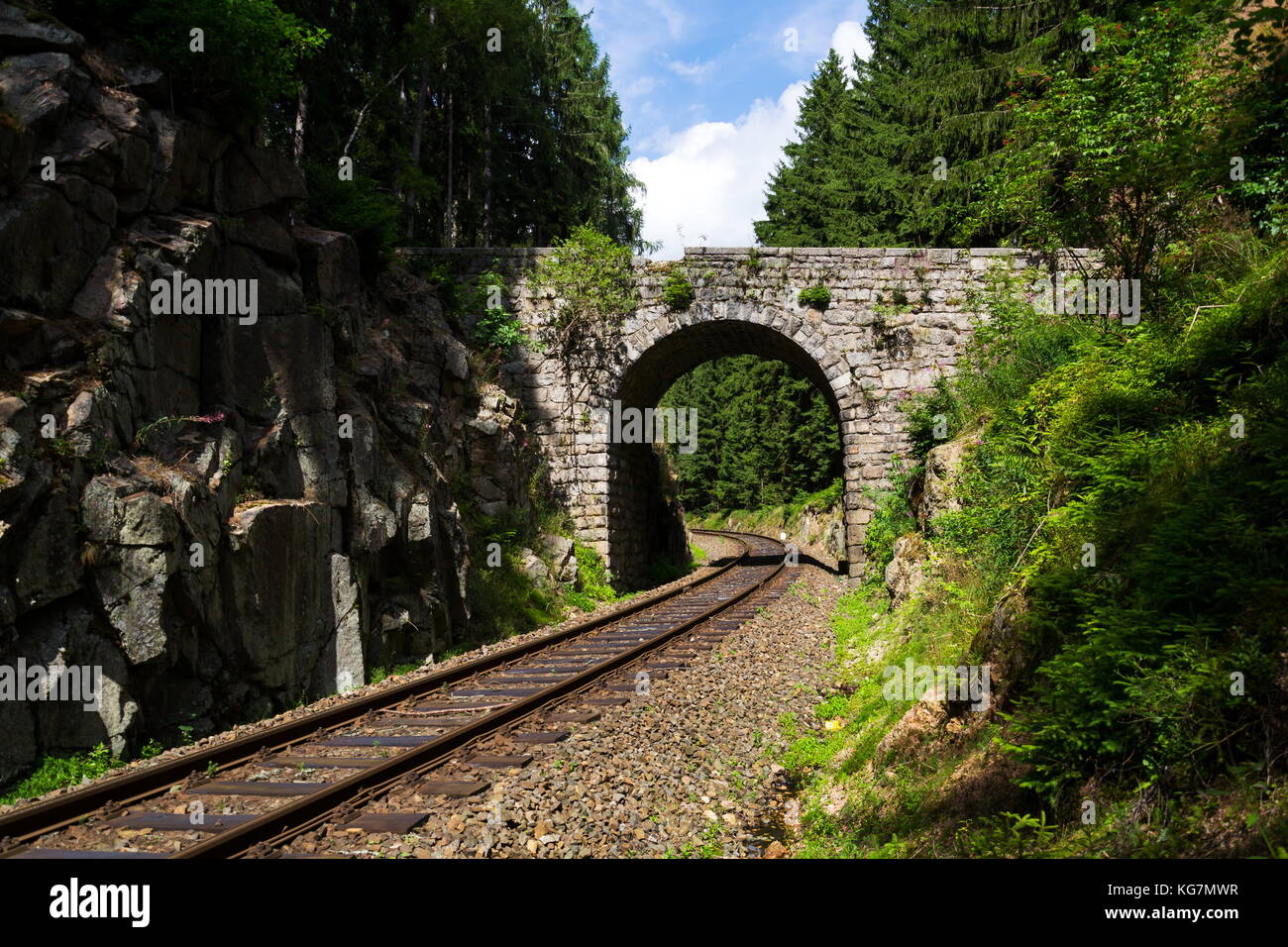 Stone bridge over the railway hi-res stock photography and images - Alamy