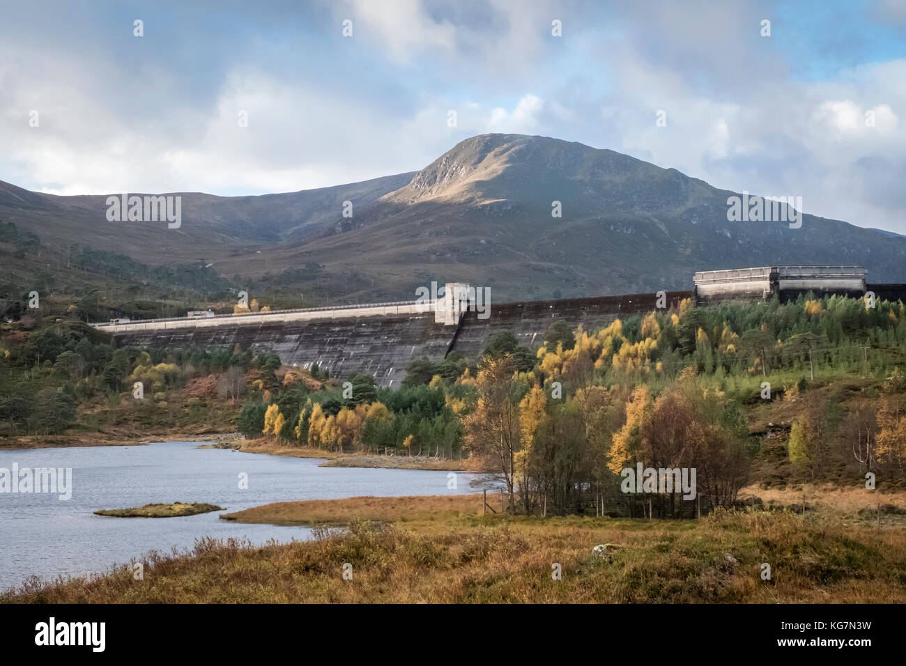 Loch Mullardoch Dam Stock Photo - Alamy