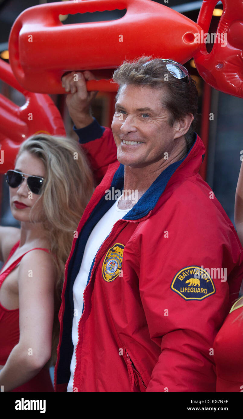 Photocall with U.S. American actor David Hasselhoff. Hasselhoff poses ...