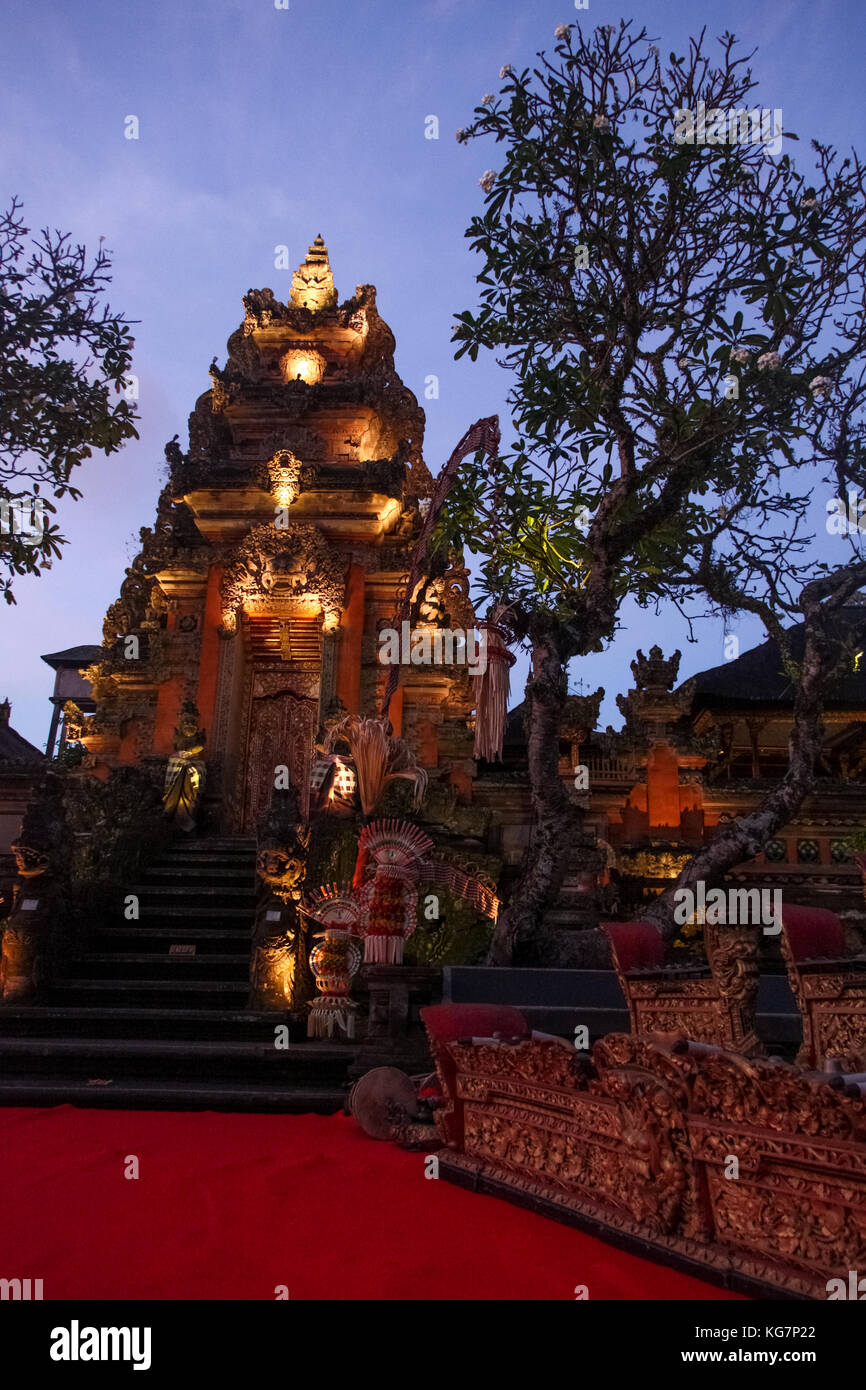 Temple at night - Ubud - Indonesia - Ubud - Indonesia Stock Photo - Alamy