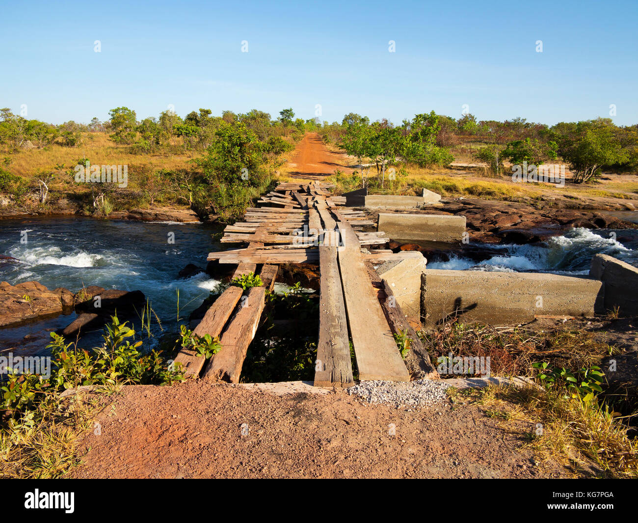 Broken bridge over river hi-res stock photography and images - Alamy
