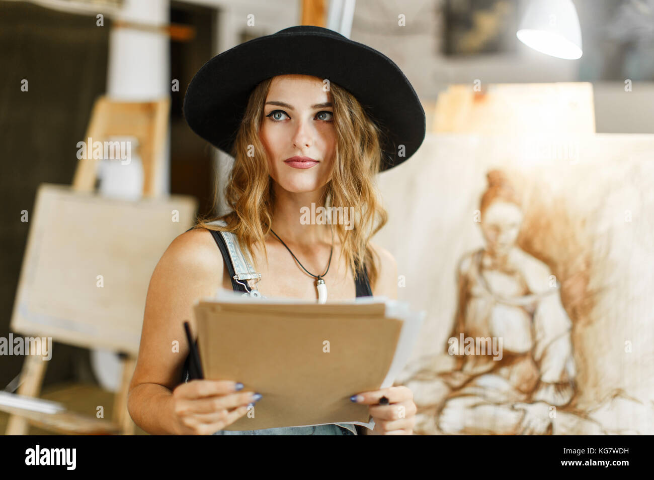 Portrait of Artist Girl Stock Photo - Alamy