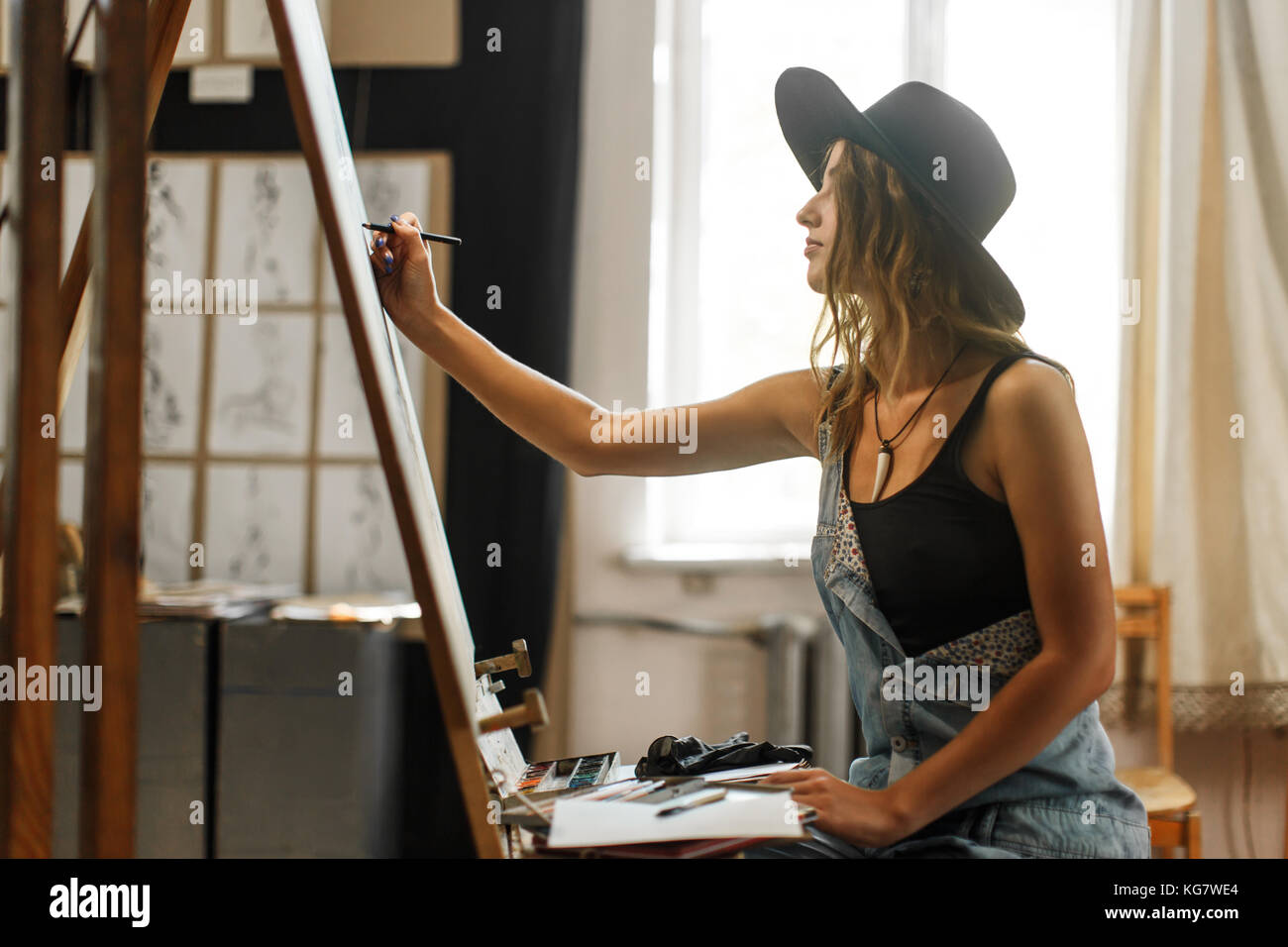 Artist's Drawing Process in the Studio Stock Photo - Alamy