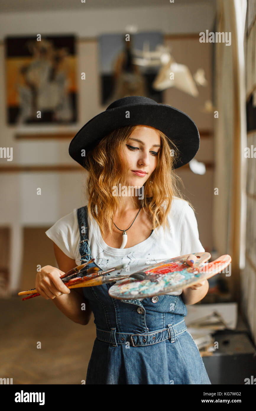 Portrait of Artist Girl Stock Photo - Alamy