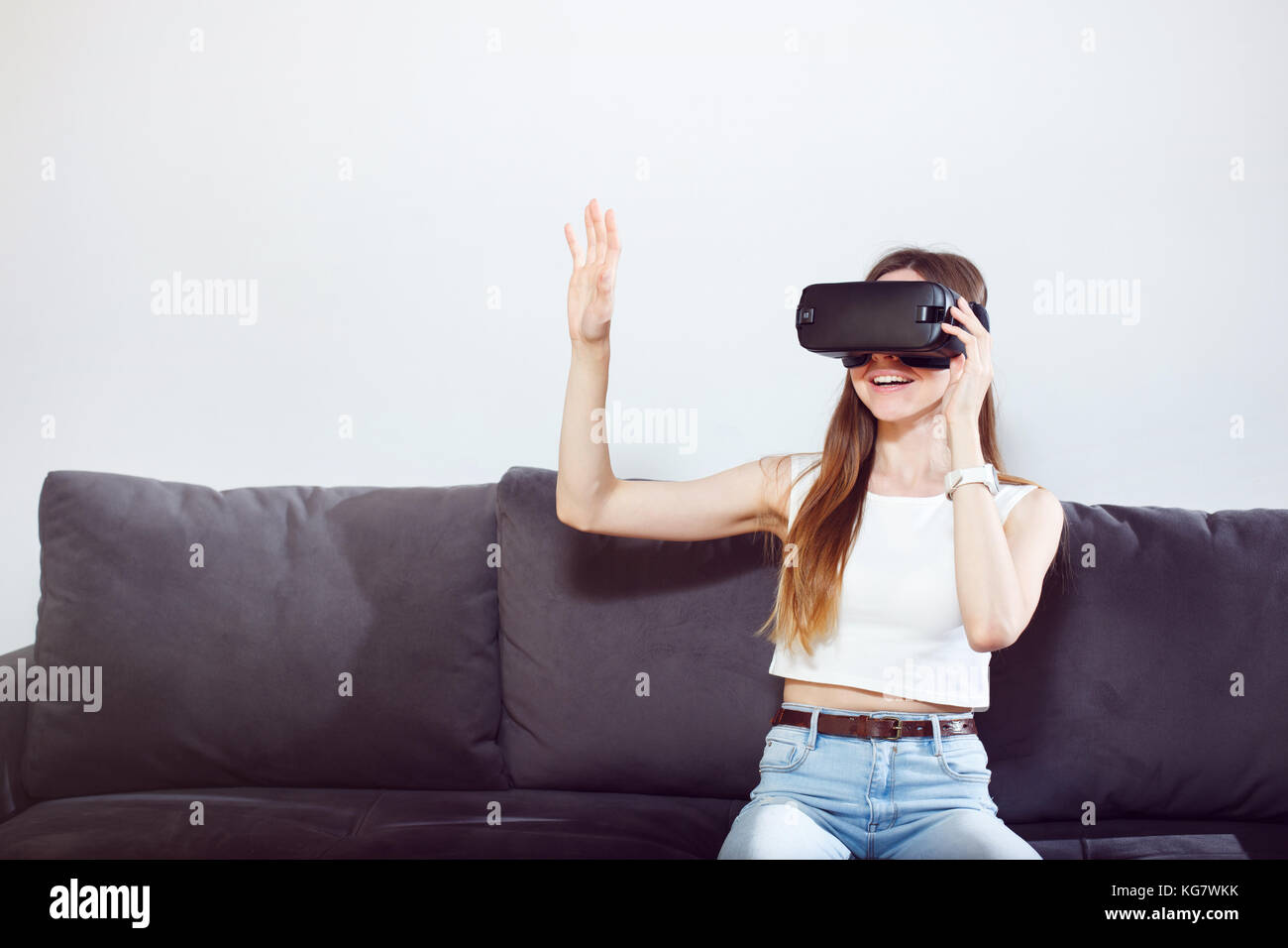 Girl Use VR Headset Stock Photo - Alamy