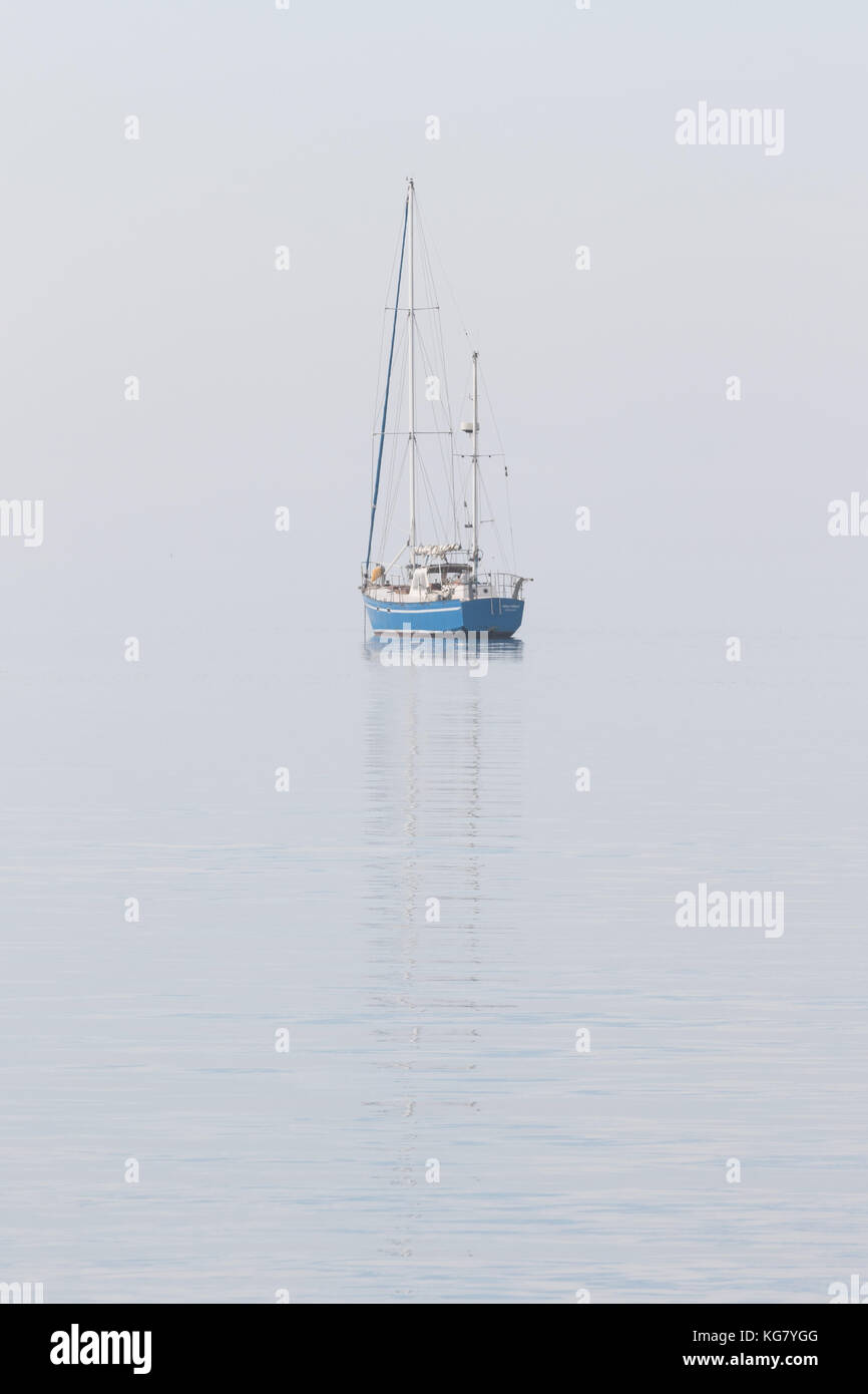Sailing boat becalmed hi-res stock photography and images - Alamy