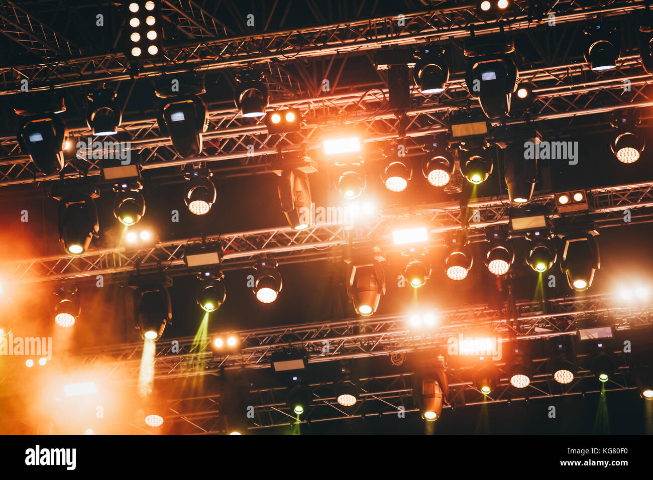 Bright stage lighting hi-res stock photography and images - Alamy