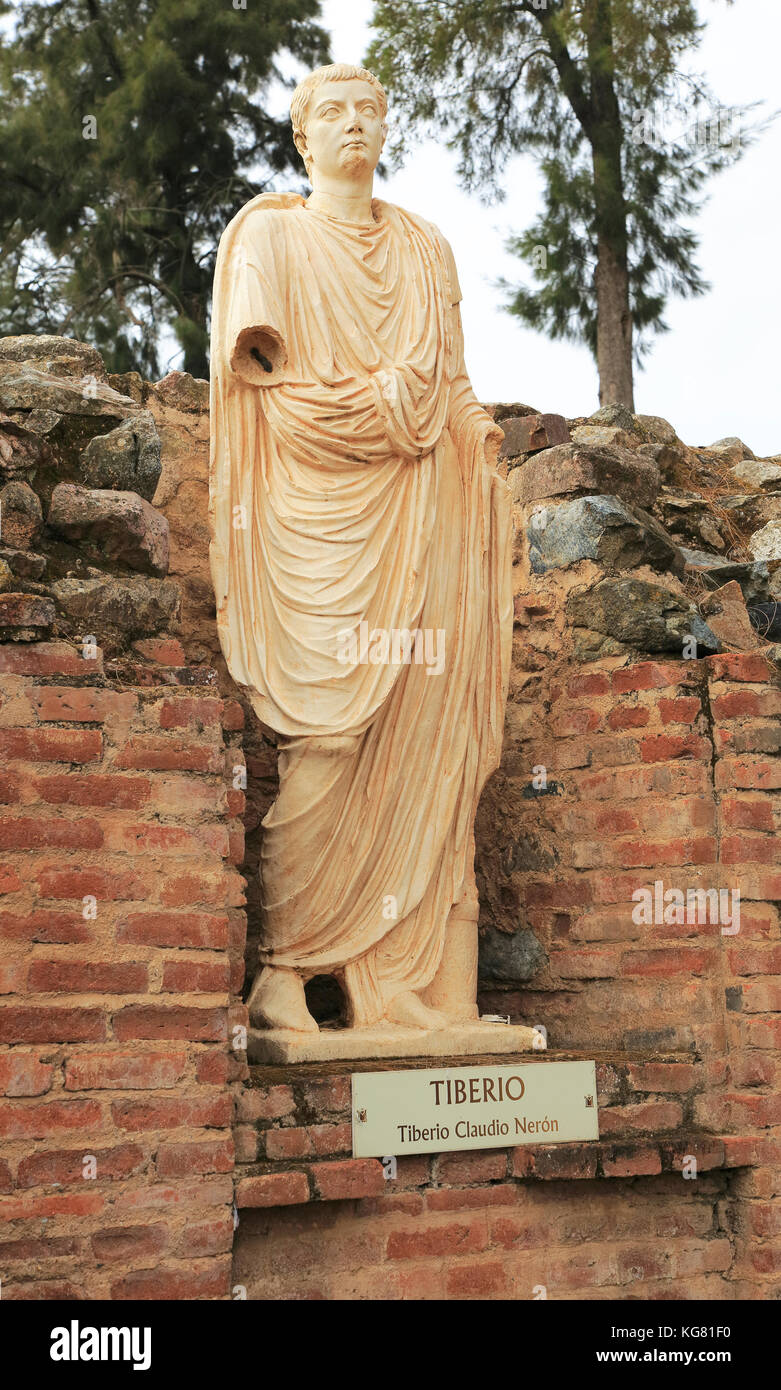 Statue of Emperor Tiberius, Aula Sacra, Merida, Extremadura, Spain ...