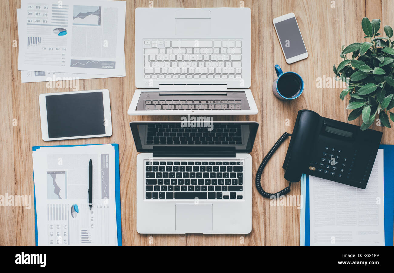 Business desktop coworking space hi-res stock photography and images ...