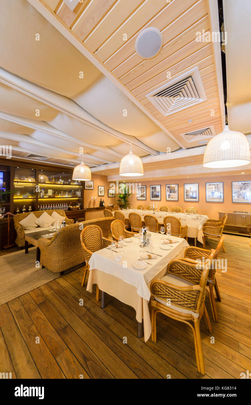 Restaurant interior shot Stock Photo - Alamy