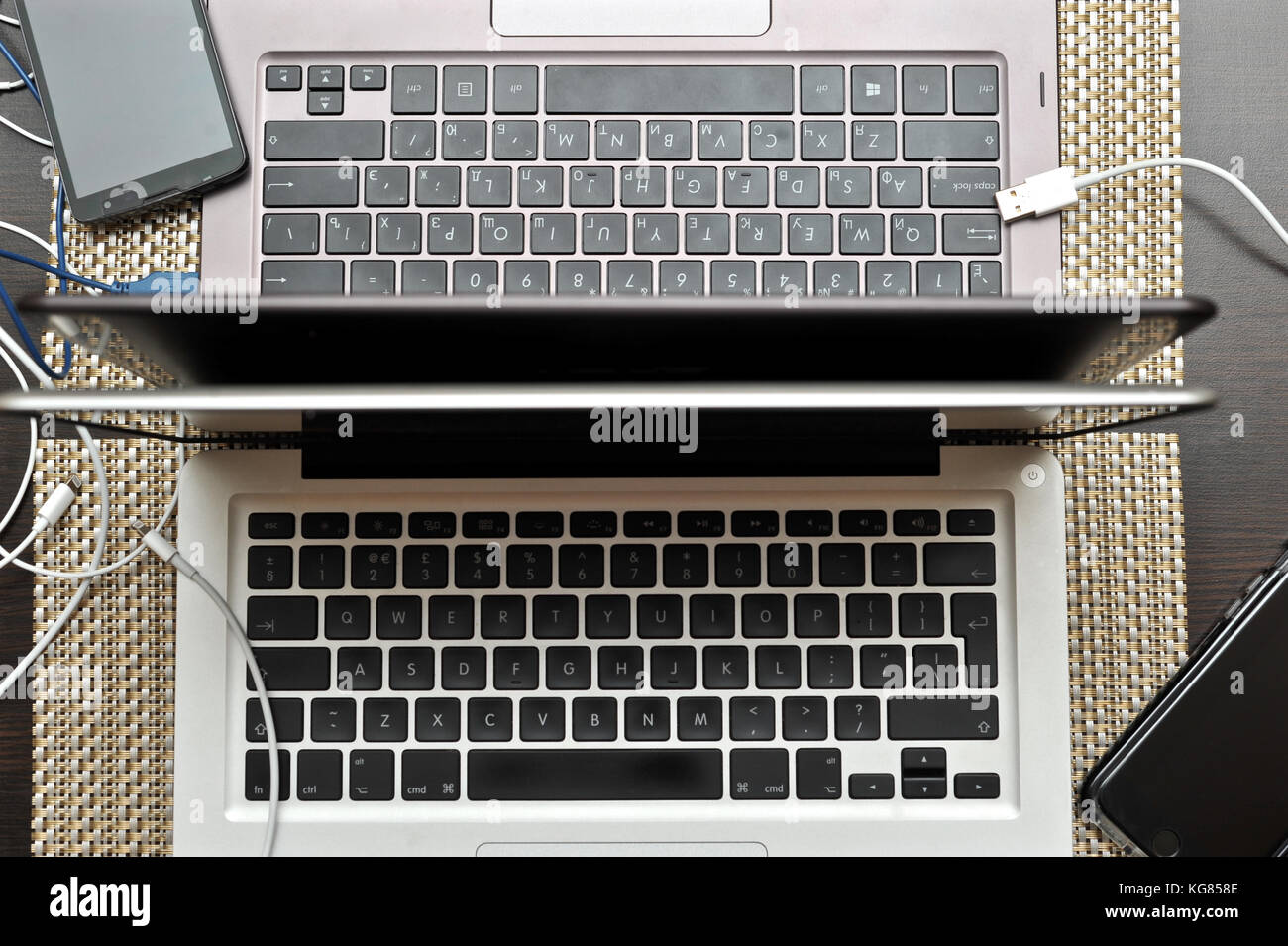 Laptop connectors hi-res stock photography and images - Alamy